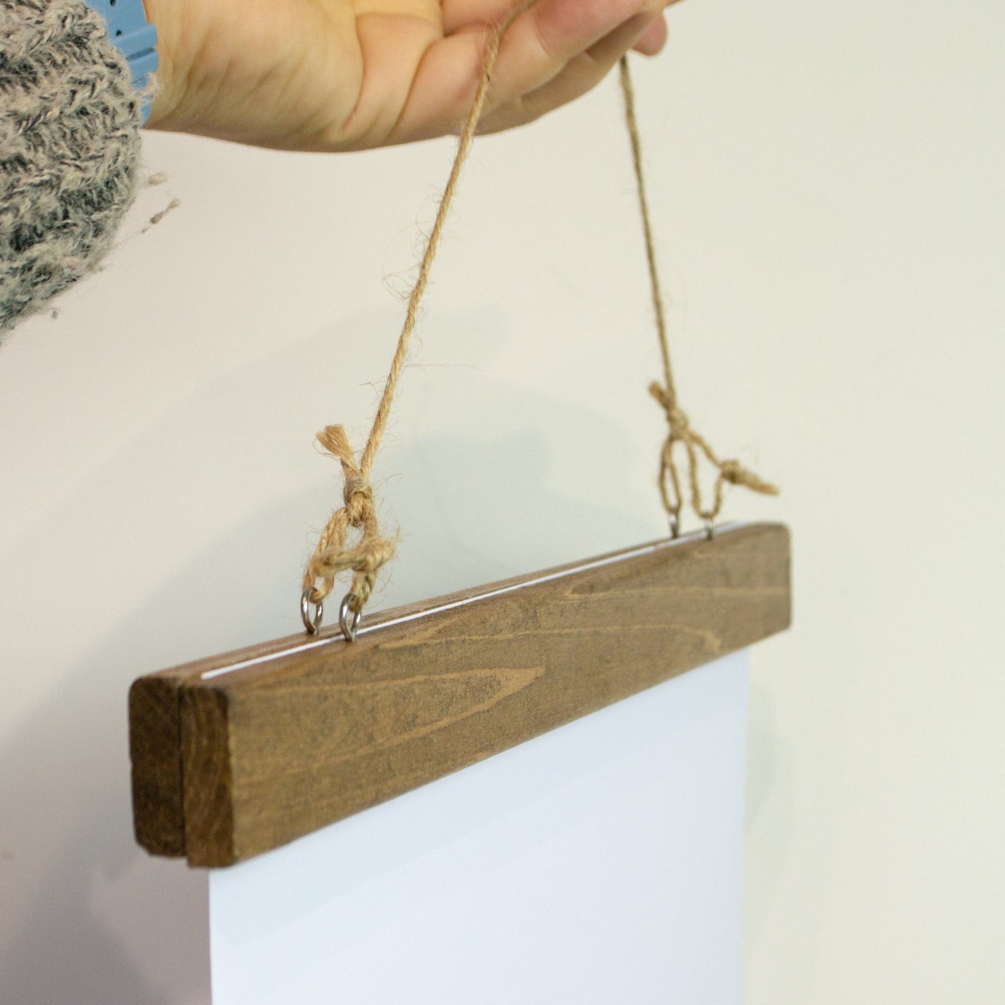 Rustic Magnetic Poster Hanger, wooden poster hanging kit – LelloLiving