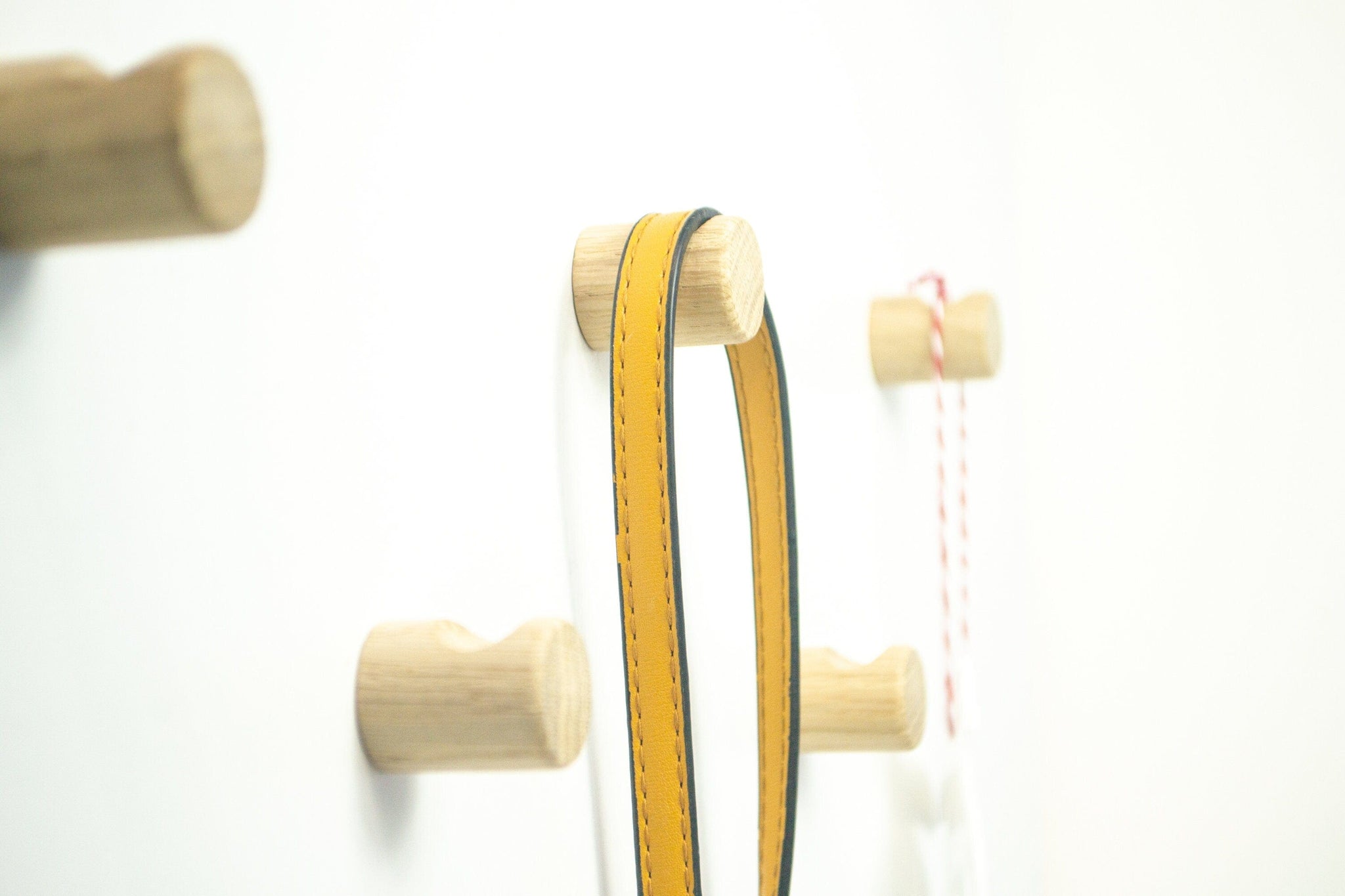 Wooden Handles & Wall Hooks - LelloLiving